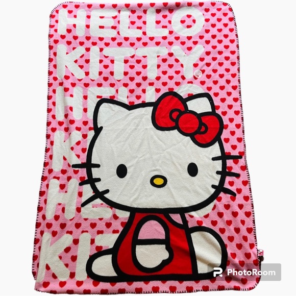 Hello Kitty | Bedding | Hello Kitty Fleece Blanket | Poshmark